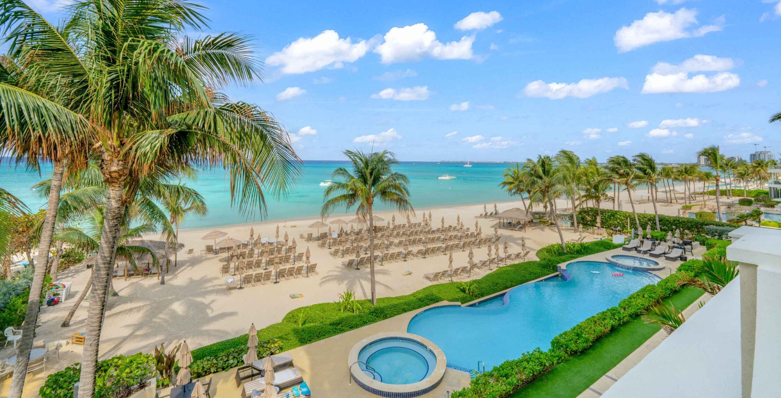 The Beachcomber - Barefoot Luxury on Seven Mile Beach